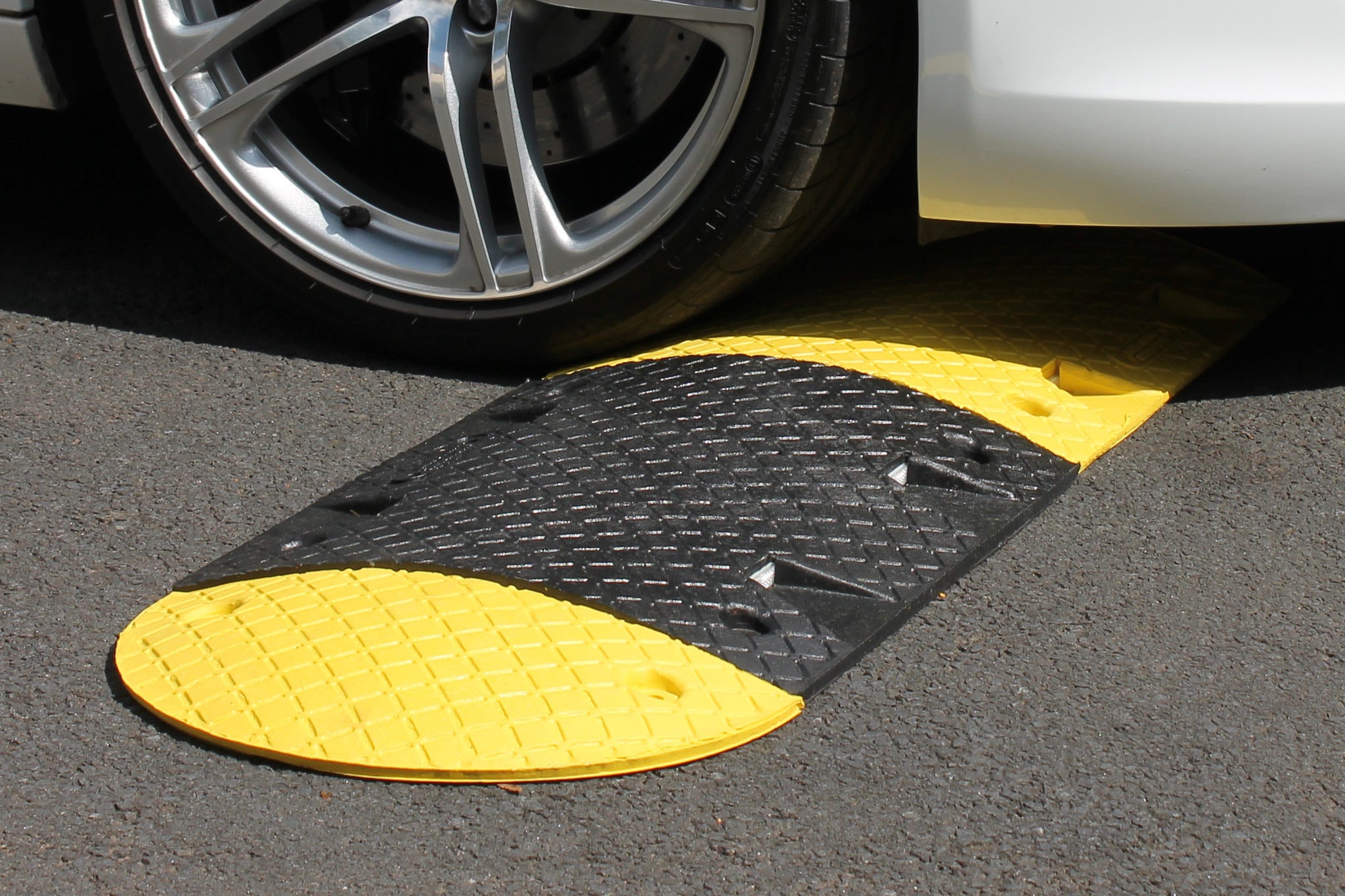 Premium Speed Bump Kit, 50mm - Complete Kit with Free Delivery – Speed ...